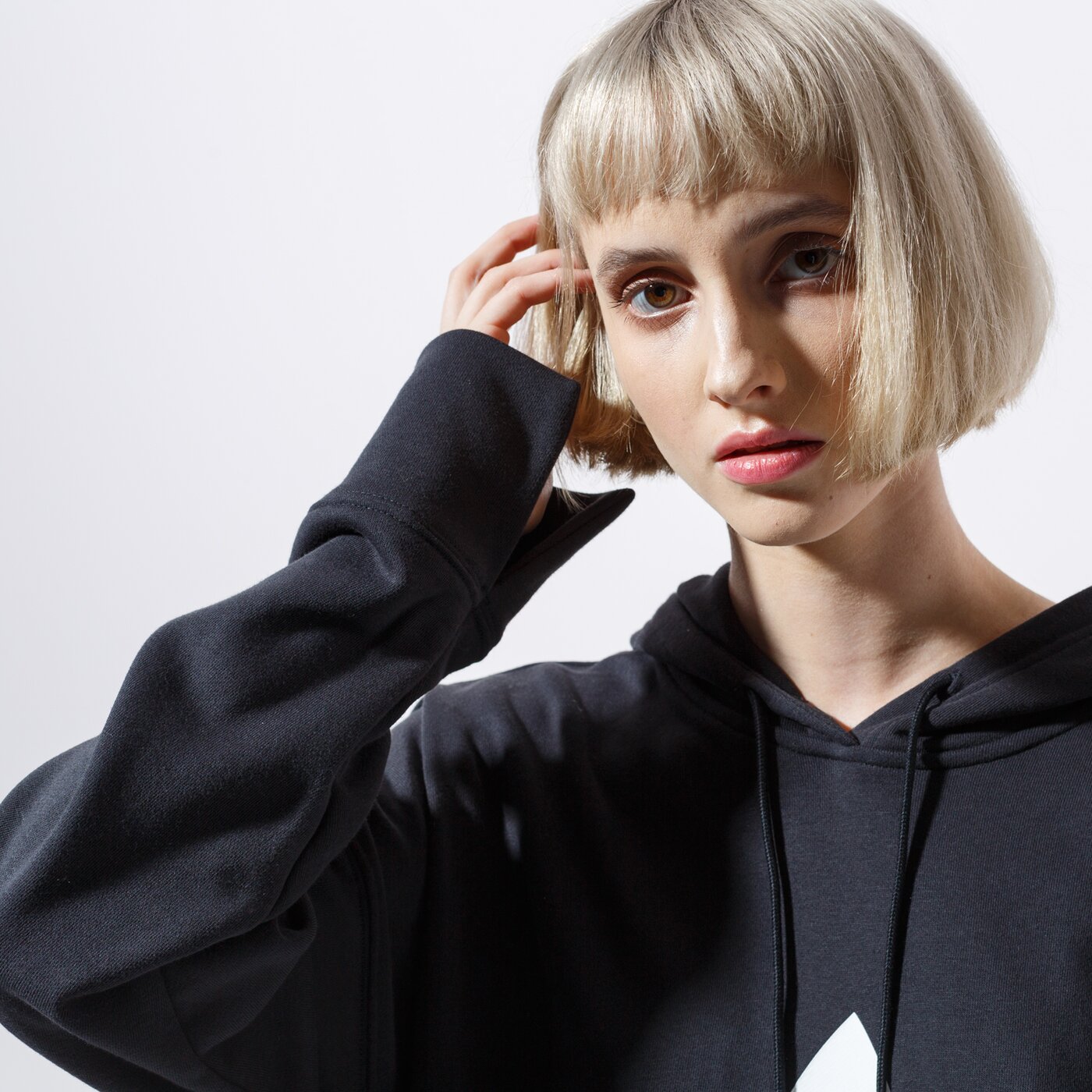 ADIDAS BLUZĂ BELLISTA CROPPED HOODIE EC1874 NEGRU | Femei Bluze ...