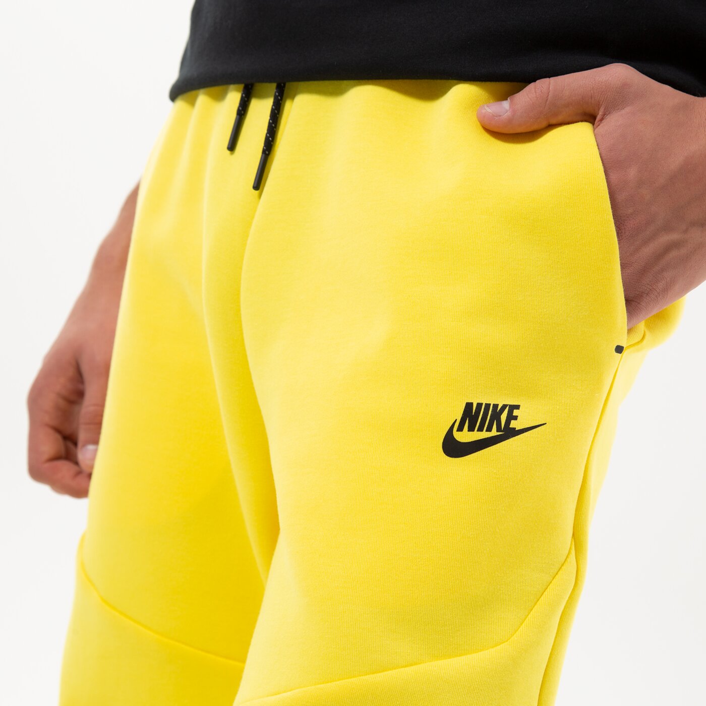 NIKE PANTALONI NIKE SPORTSWEAR TECH FLEECE CU4495765 GALBEN | Bărbați ...